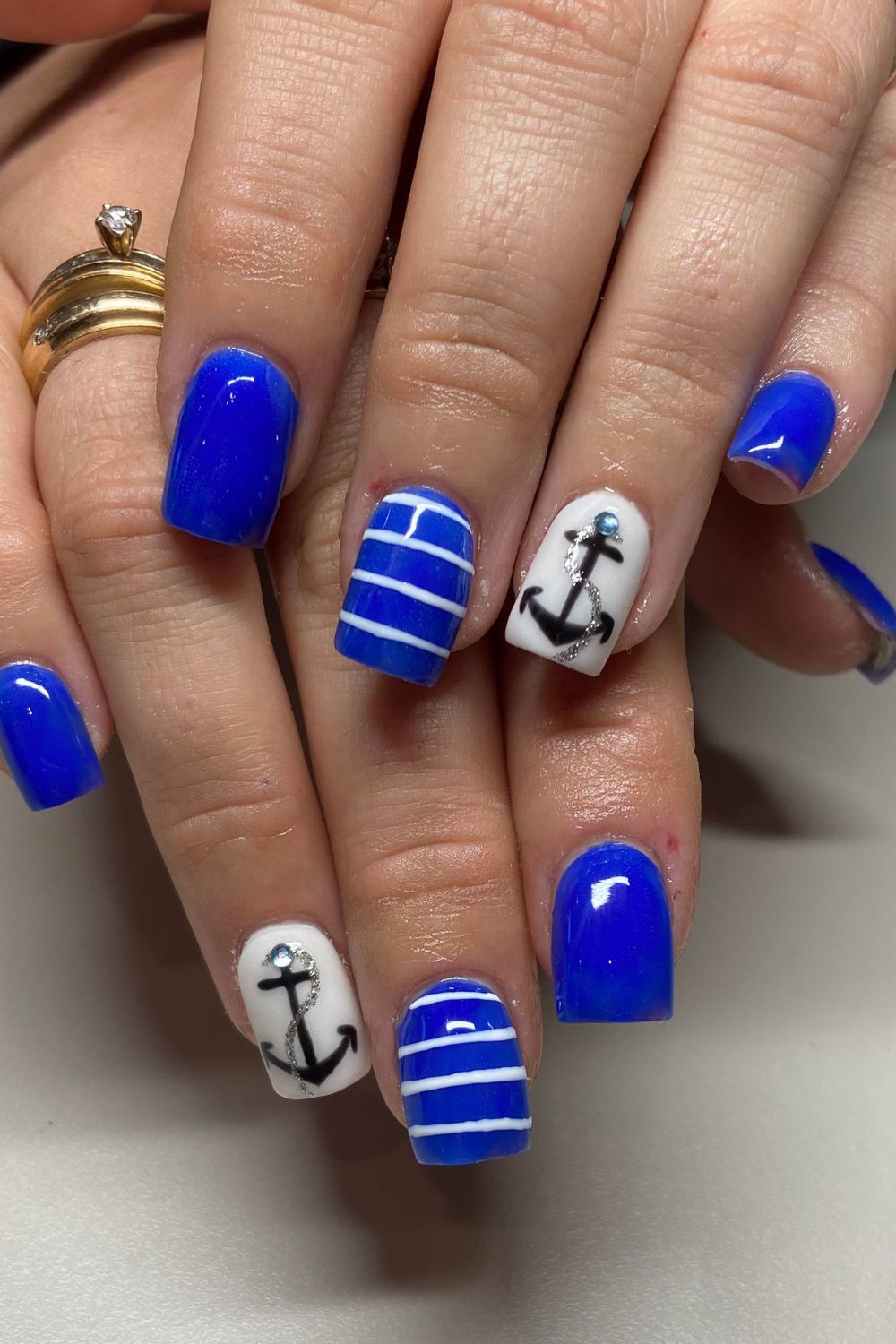 29 Beach Nails: Dive into Summer-Ready Manicures