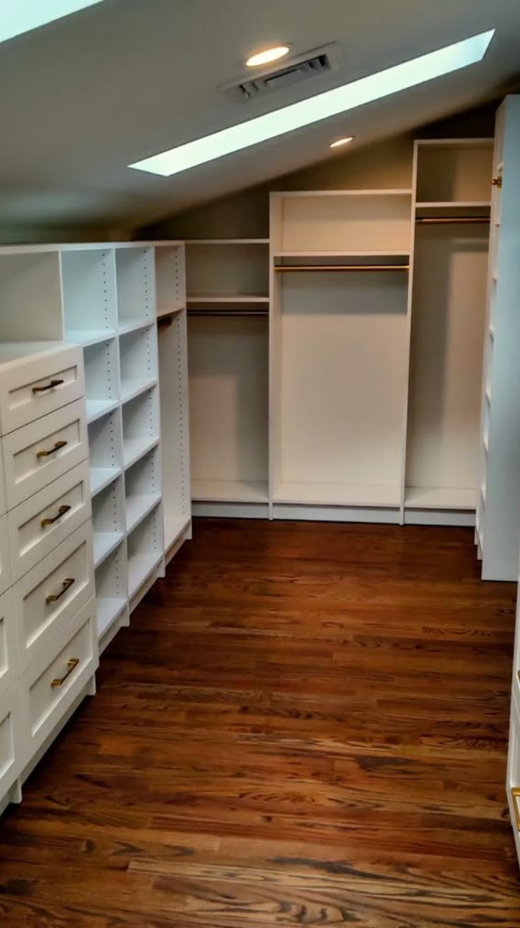 Clever Slanted Ceiling Closet Ideas to Maximize Space and Style